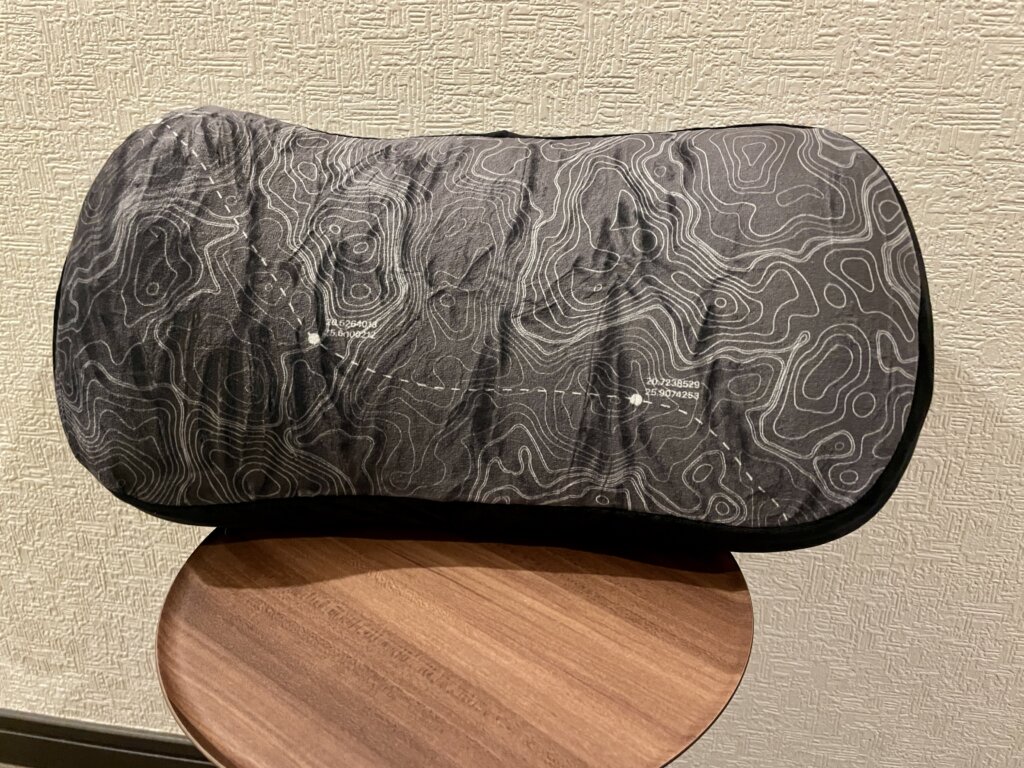 【レビュー追記】5050WORKSHOP PACKABLE PILLOWはキャンプ以外にも使えてオススメ！ - おしゃれキャンプに憧れて
